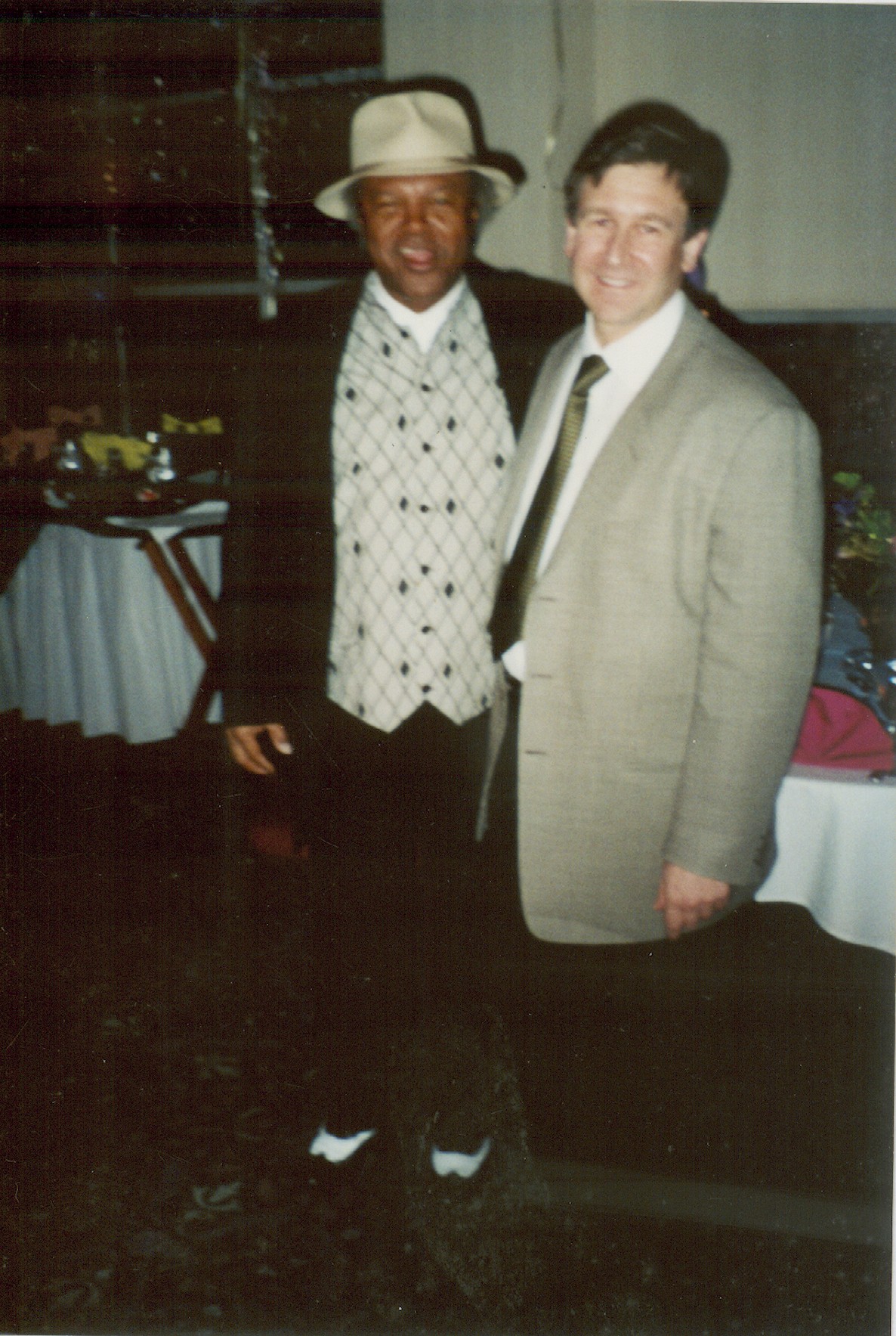 [Paulo Moura e Mark Pasquerilla]